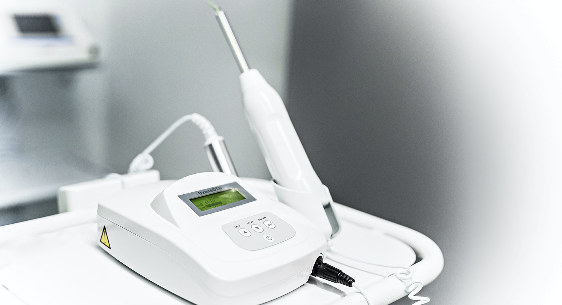Ozone aplication - Yurmax: Biological dentistry in Prague